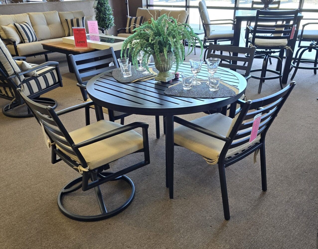 Westfield 5 Pc. 48" Rd. Dining Set - Patio Connection
